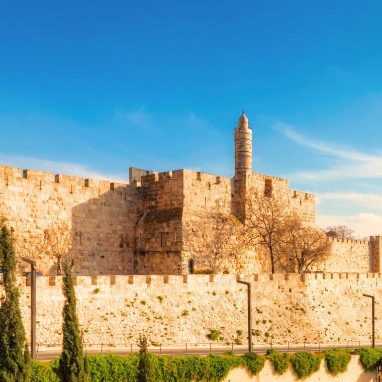 Del valle de Hinnom al monte Sión - Marom Connect